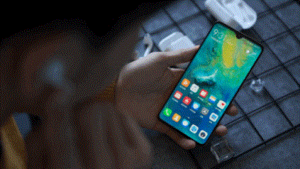 荣耀FlyPods青春版新年利是 2000组Qee熊主题红包免费送_互联网_科技快报_砍柴网